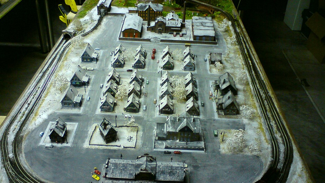 Charlie and the chocolate factory | Modelling Centre